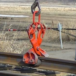 Railroad Tools and Solutions, Inc. | RAIL THREADING TONG